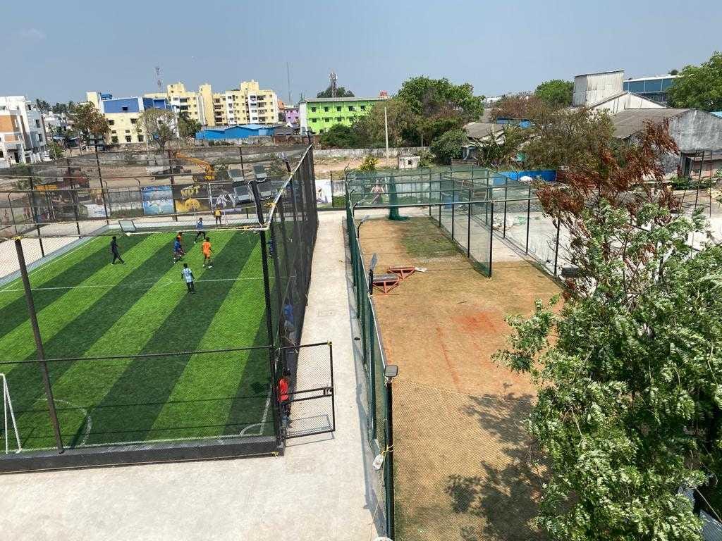 10 Sports Club - Gerugambakkam, Chennai - Playo