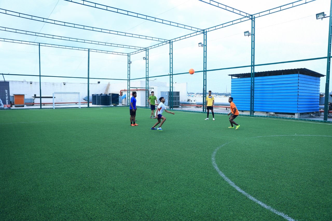 HotFut South United Mantri, Mantri Square Mall, Bengaluru - Playo